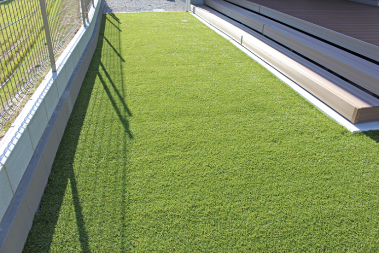 メンテナンスフリーなお庭へ！ズボラでも安心、手入れ不要な庭作り | wanipost